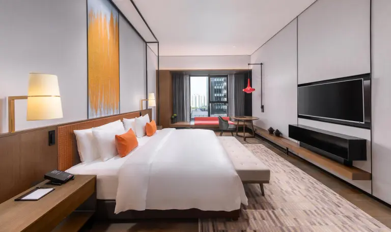 Club Deluxe Suite: Experience Elegance and Comfort